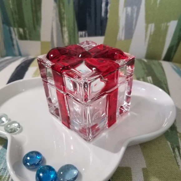 Godinger | Accents | Godinger Gatherings Crystal Gift Box With Red Bow ...